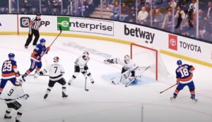 What Is a Powerplay in Hockey? Strategies, Rules, and Examples